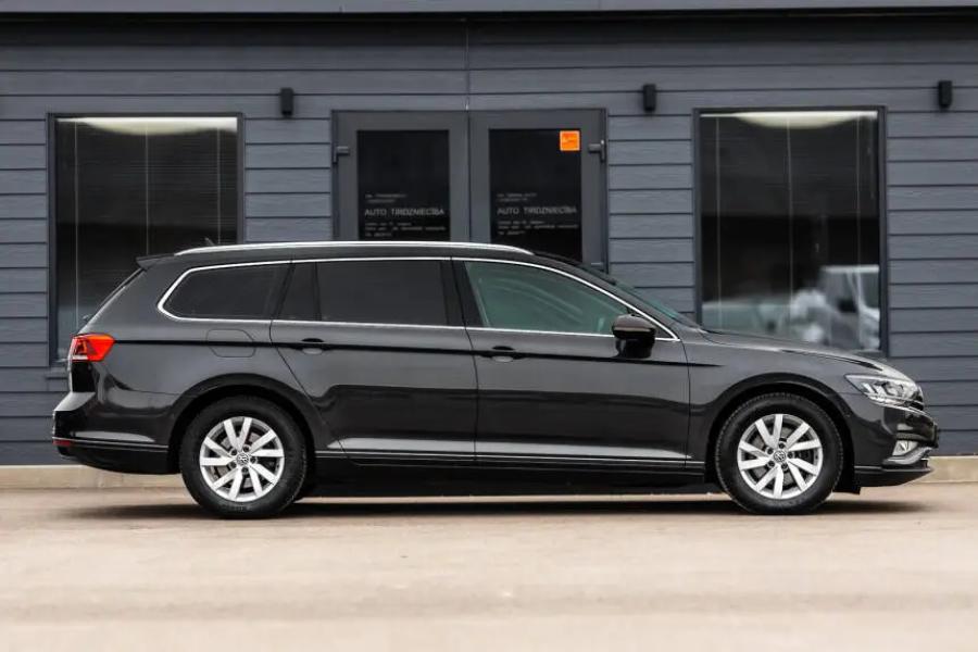Pelēks Volkswagen Passat B8 2020 Jelgava, ar dzinēja tilpumu 1.60 L un nobraukumu 180 tūkst. km par 16350 €, foto 7 vietnē AUTOMOTO.COM.LV