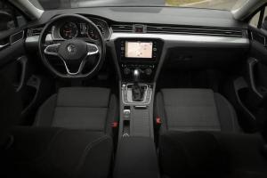 Pelēks Volkswagen Passat B8 2020 Jelgava, ar dzinēja tilpumu 1.60 L un nobraukumu 180 tūkst. km par 16350 €, foto 9 vietnē AUTOMOTO.COM.LV