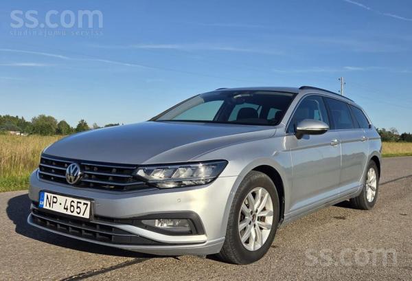Grey Volkswagen Passat B8 2020 in Jelgava, with an engine capacity of 2.00 L and mileage of 194 thousand km for 15499 €, photo 1 on AUTOMOTO.COM.LV
