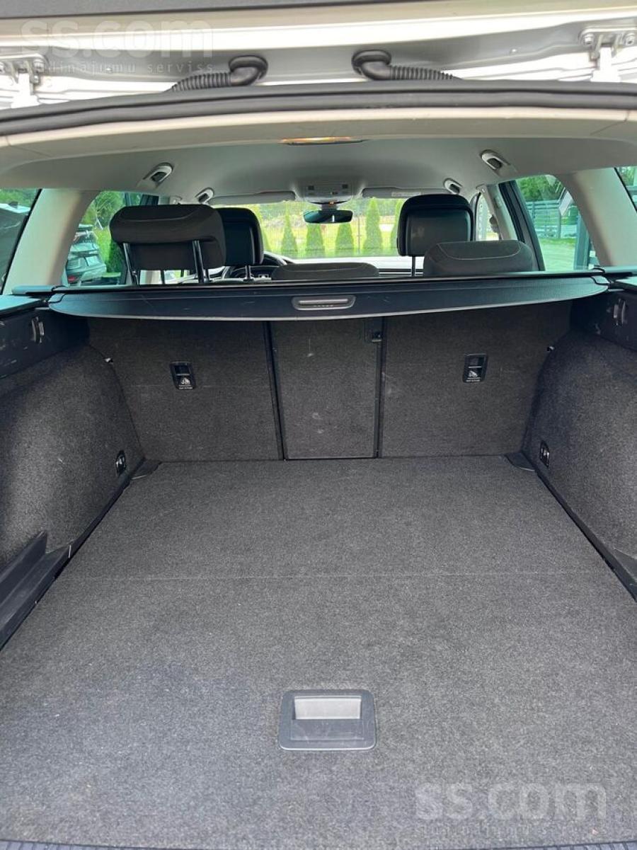 Pelēks Volkswagen Passat B8 2020 Jelgava, ar dzinēja tilpumu 2.00 L un nobraukumu 194 tūkst. km par 14690 €, foto 9 vietnē AUTOMOTO.COM.LV