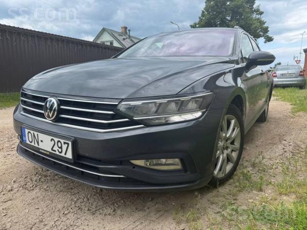 Grey Volkswagen Passat B8 2020 in Riga, with an engine capacity of 2.00 L and mileage of 455 thousand km for 9990 €, photo 1 on AUTOMOTO.COM.LV