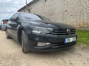 Grey Volkswagen Passat B8 2020 in Riga, with an engine capacity of 2.00 L and mileage of 455 thousand km for 9990 €, photo 3 on AUTOMOTO.COM.LV