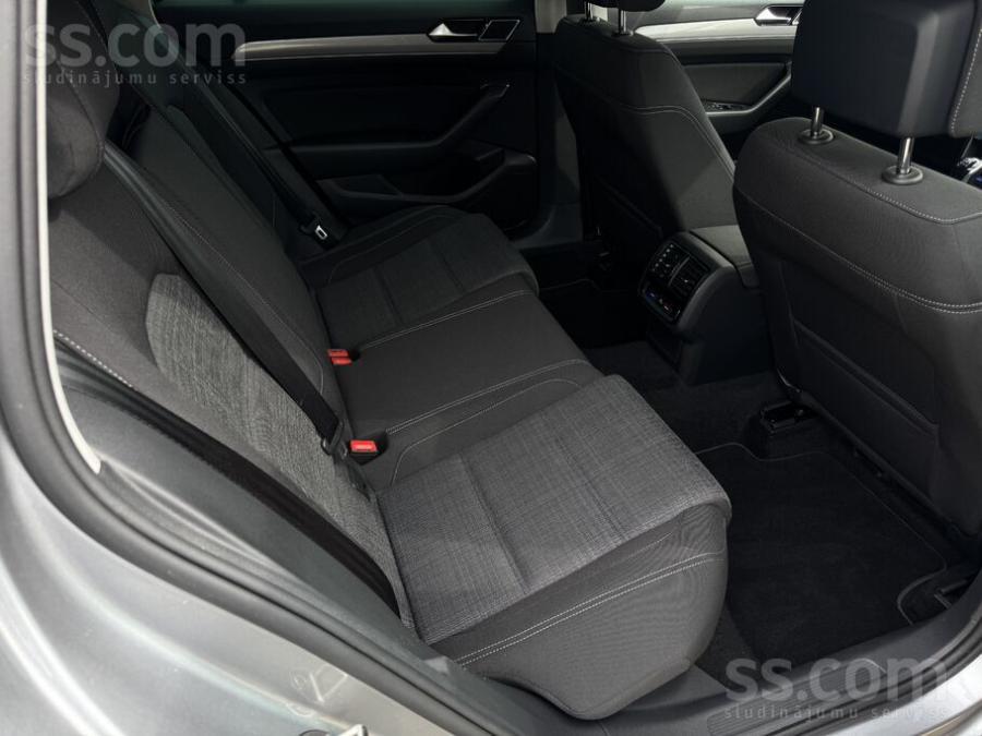 Pelēks Volkswagen Passat B8 2020 Valmiera, ar dzinēja tilpumu 1.50 L un nobraukumu 112 tūkst. km par 17900 €, foto 23 vietnē AUTOMOTO.COM.LV