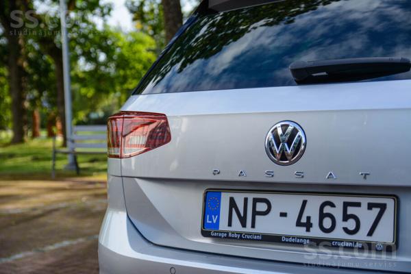Pelēks Volkswagen Passat B8 2020 Rīga, ar dzinēja tilpumu 2.00 L un nobraukumu 194 tūkst. km par 13990 €, foto 7 vietnē AUTOMOTO.COM.LV