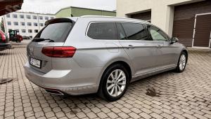 Grey Volkswagen Passat B8 2020 in Balvi, with an engine capacity of 2.00 L and mileage of 230 thousand km for 16450 €, photo 5 on AUTOMOTO.COM.LV