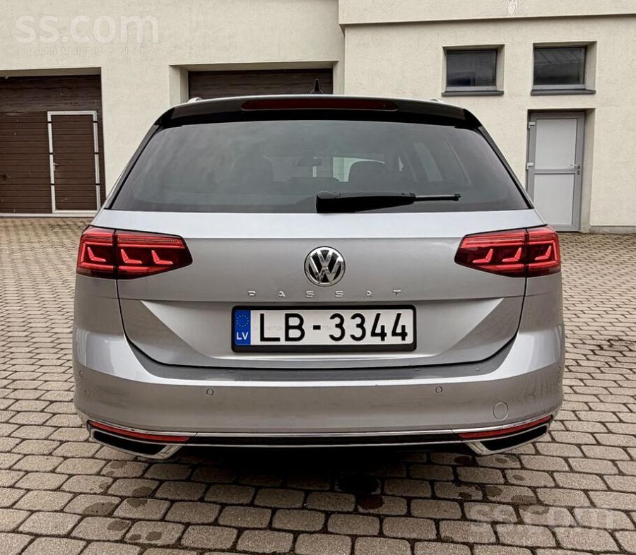 Grey Volkswagen Passat B8 2020 in Balvi, with an engine capacity of 2.00 L and mileage of 230 thousand km for 16450 €, photo 7 on AUTOMOTO.COM.LV