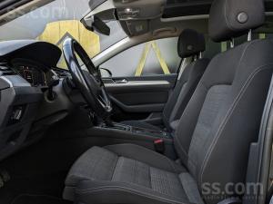 Серый Фольксваген Пассат Б8 2020 в Тукумс, объемом двигателя 2.00 л и пробегом 287 тыс. км за 13990 €, фото 7 на AUTOMOTO.COM.LV