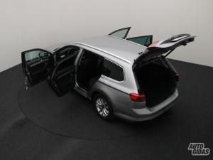Grey Volkswagen Passat B8 2021 in Vilnius, with an engine capacity of 2.00 L and mileage of 177 thousand km for 17199 €, photo 13 on AUTOMOTO.COM.LV