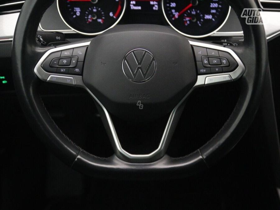 Grey Volkswagen Passat B8 2021 in Vilnius, with an engine capacity of 2.00 L and mileage of 177 thousand km for 17199 €, photo 18 on AUTOMOTO.COM.LV