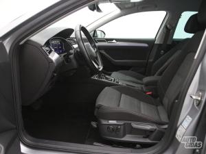 Pelēks Volkswagen Passat B8 2021 Viļņa, ar dzinēja tilpumu 1.50 L un nobraukumu 203 tūkst. km par 15299 €, foto 5 vietnē AUTOMOTO.COM.LV