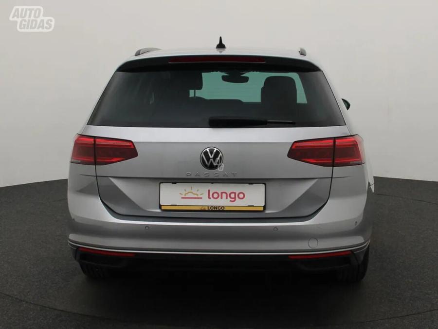 Pelēks Volkswagen Passat B8 2021 Viļņa, ar dzinēja tilpumu 1.50 L un nobraukumu 203 tūkst. km par 15299 €, foto 6 vietnē AUTOMOTO.COM.LV