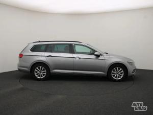 Pelēks Volkswagen Passat B8 2021 Viļņa, ar dzinēja tilpumu 1.50 L un nobraukumu 203 tūkst. km par 15299 €, foto 10 vietnē AUTOMOTO.COM.LV