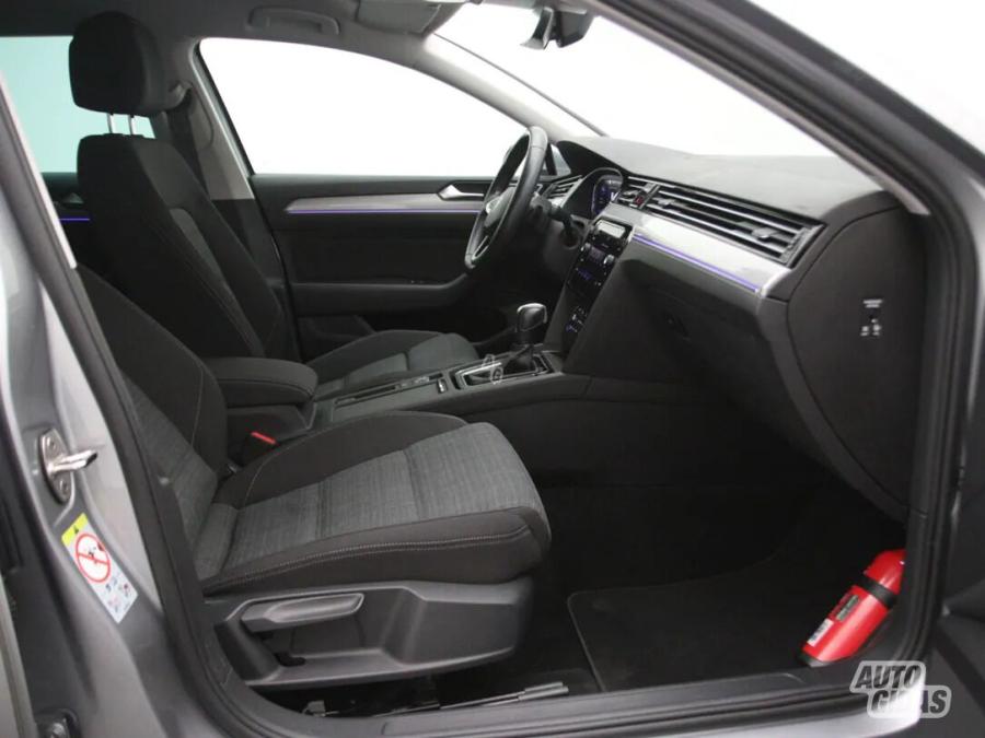 Pelēks Volkswagen Passat B8 2021 Viļņa, ar dzinēja tilpumu 1.50 L un nobraukumu 203 tūkst. km par 15299 €, foto 15 vietnē AUTOMOTO.COM.LV