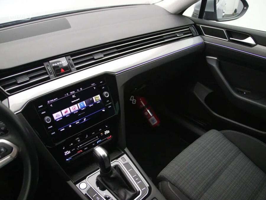 Pelēks Volkswagen Passat B8 2021 Viļņa, ar dzinēja tilpumu 1.50 L un nobraukumu 203 tūkst. km par 15299 €, foto 22 vietnē AUTOMOTO.COM.LV