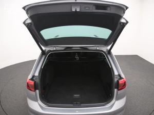 Pelēks Volkswagen Passat B8 2021 Viļņa, ar dzinēja tilpumu 1.50 L un nobraukumu 203 tūkst. km par 15299 €, foto 38 vietnē AUTOMOTO.COM.LV