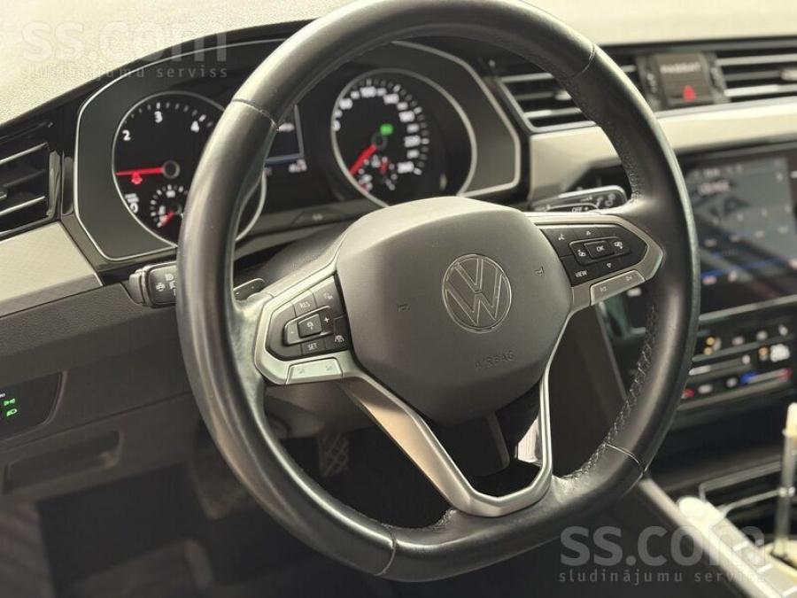 Grey Volkswagen Passat B8 2021 in Riga, with an engine capacity of 2.00 L and mileage of 170 thousand km for 17500 €, photo 13 on AUTOMOTO.COM.LV