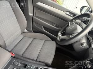 Grey Volkswagen Passat B8 2021 in Riga, with an engine capacity of 2.00 L and mileage of 170 thousand km for 17500 €, photo 17 on AUTOMOTO.COM.LV