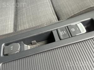 Grey Volkswagen Passat B8 2021 in Riga, with an engine capacity of 2.00 L and mileage of 170 thousand km for 17500 €, photo 20 on AUTOMOTO.COM.LV