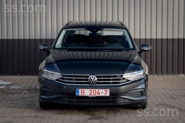 Grey Volkswagen Passat B8 2021 in Talsi, with an engine capacity of 2.00 L and mileage of 239 thousand km for 15450 €, photo 2 on AUTOMOTO.COM.LV