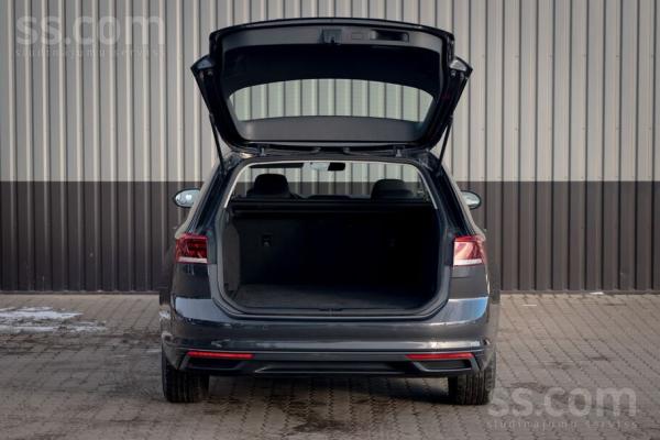 Grey Volkswagen Passat B8 2021 in Talsi, with an engine capacity of 2.00 L and mileage of 239 thousand km for 15450 €, photo 6 on AUTOMOTO.COM.LV