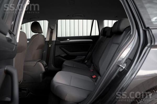 Grey Volkswagen Passat B8 2021 in Talsi, with an engine capacity of 2.00 L and mileage of 239 thousand km for 15450 €, photo 10 on AUTOMOTO.COM.LV