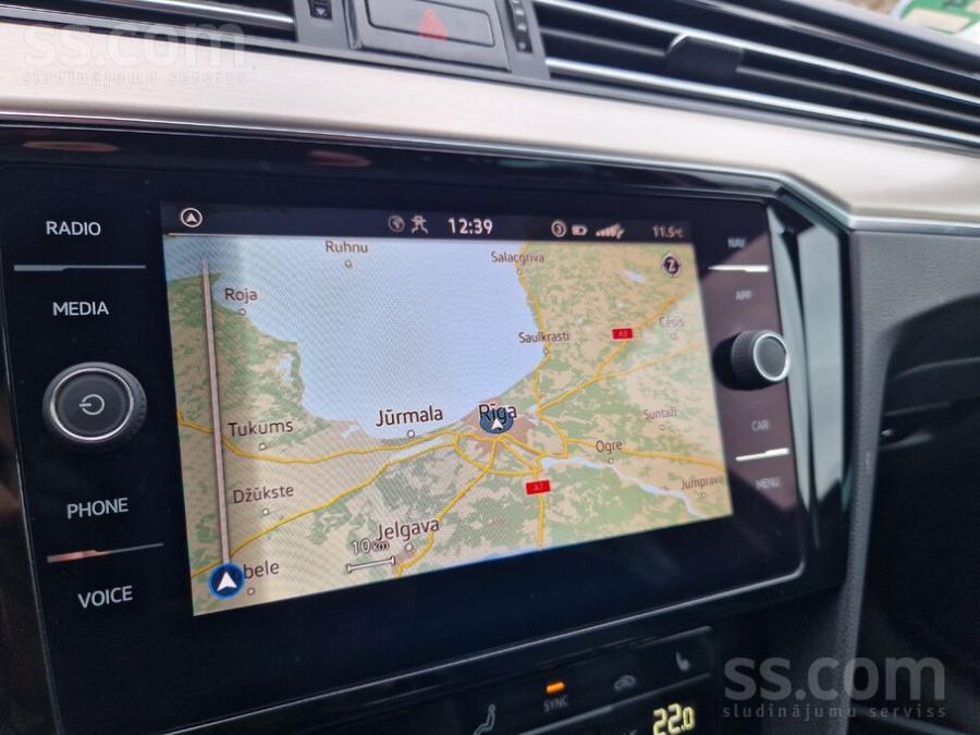 Pelēks Volkswagen Passat B8 2021 Rīga, ar dzinēja tilpumu 2.00 L un nobraukumu 159 tūkst. km par 18600 €, foto 5 vietnē AUTOMOTO.COM.LV