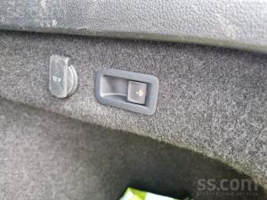 Pelēks Volkswagen Passat B8 2021 Rīga, ar dzinēja tilpumu 2.00 L un nobraukumu 159 tūkst. km par 18600 €, foto 17 vietnē AUTOMOTO.COM.LV