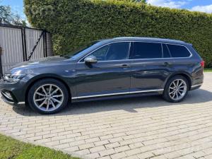 Grey Volkswagen Passat B8 2021 in Riga, with an engine capacity of 2.00 L and mileage of 242 thousand km for 21500 €, photo 3 on AUTOMOTO.COM.LV