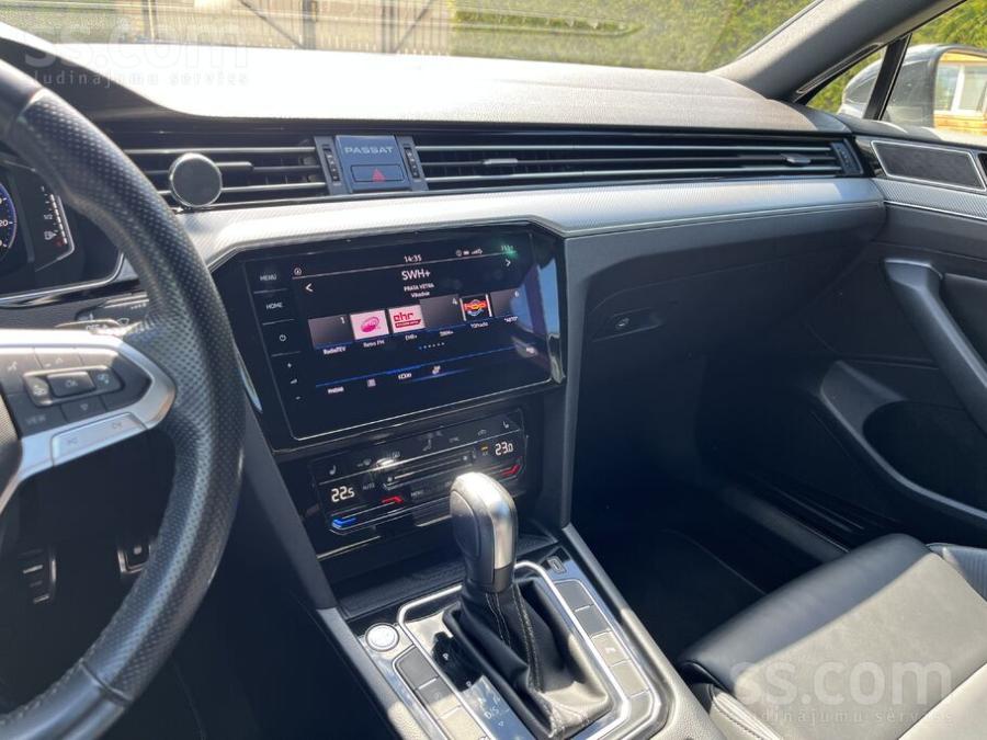 Grey Volkswagen Passat B8 2021 in Riga, with an engine capacity of 2.00 L and mileage of 242 thousand km for 21500 €, photo 9 on AUTOMOTO.COM.LV