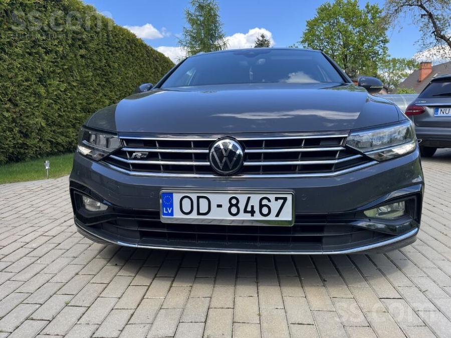 Grey Volkswagen Passat B8 2021 in Riga, with an engine capacity of 2.00 L and mileage of 242 thousand km for 21500 €, photo 12 on AUTOMOTO.COM.LV