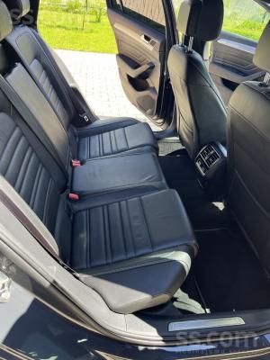 Grey Volkswagen Passat B8 2021 in Riga, with an engine capacity of 2.00 L and mileage of 242 thousand km for 21500 €, photo 31 on AUTOMOTO.COM.LV