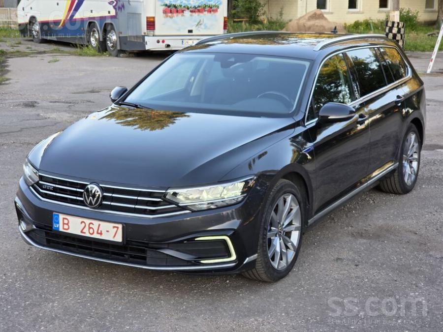 Pelēks Volkswagen Passat B8 2021 Rīga, ar dzinēja tilpumu 1.40 L un nobraukumu 248 tūkst. km par 12890 €, foto 3 vietnē AUTOMOTO.COM.LV