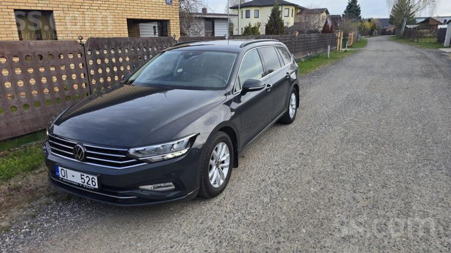 Grey Volkswagen Passat B8 2021 in Riga, with an engine capacity of 2.00 L and mileage of 191 thousand km for 18350 €, photo 5 on AUTOMOTO.COM.LV