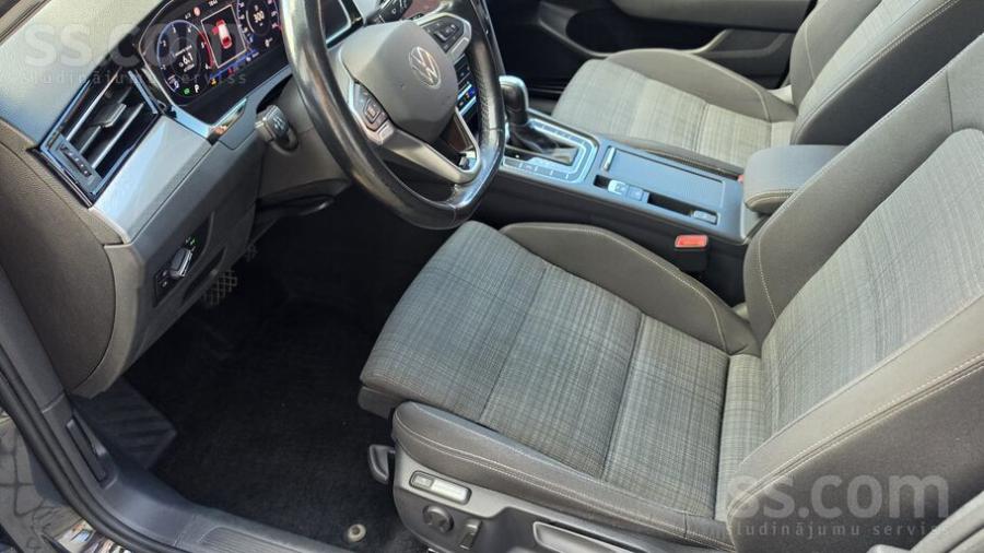 Grey Volkswagen Passat B8 2021 in Riga, with an engine capacity of 2.00 L and mileage of 191 thousand km for 18350 €, photo 15 on AUTOMOTO.COM.LV