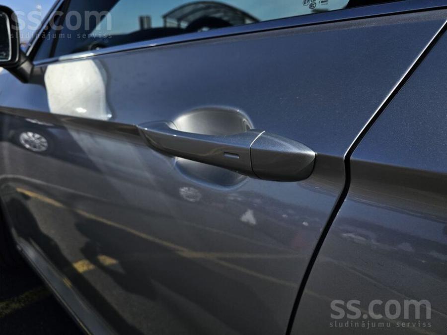 Grey Volkswagen Passat B8 2021 in Riga, with an engine capacity of 1.40 L and mileage of 200 thousand km for 13200 €, photo 10 on AUTOMOTO.COM.LV