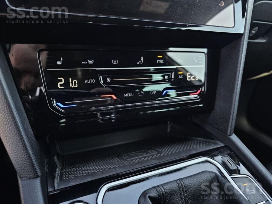 Grey Volkswagen Passat B8 2021 in Riga, with an engine capacity of 1.40 L and mileage of 200 thousand km for 13200 €, photo 18 on AUTOMOTO.COM.LV