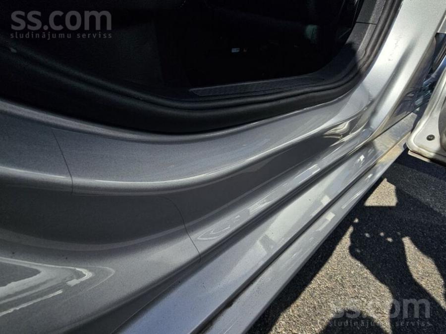 Grey Volkswagen Passat B8 2021 in Riga, with an engine capacity of 1.40 L and mileage of 200 thousand km for 13200 €, photo 24 on AUTOMOTO.COM.LV