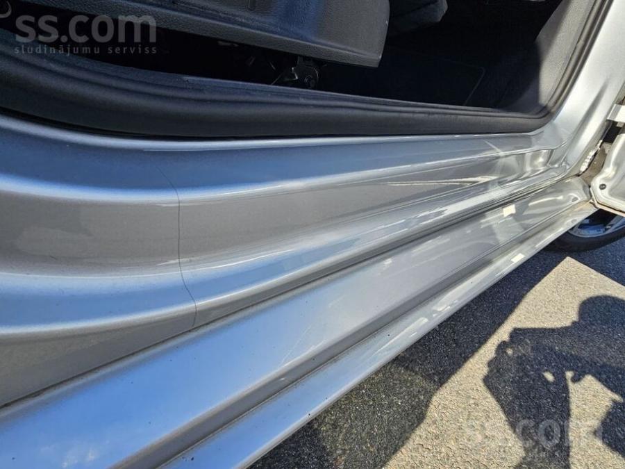 Grey Volkswagen Passat B8 2021 in Riga, with an engine capacity of 1.40 L and mileage of 200 thousand km for 13200 €, photo 25 on AUTOMOTO.COM.LV