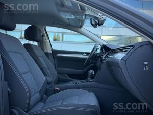 Pelēks Volkswagen Passat B8 2022 Rīga, ar dzinēja tilpumu 2.00 L un nobraukumu 195 tūkst. km par 15600 €, foto 13 vietnē AUTOMOTO.COM.LV