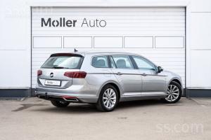 Grey Volkswagen Passat B8 2022 in Riga, with an engine capacity of 2.00 L and mileage of 158 thousand km for 22400 €, photo 5 on AUTOMOTO.COM.LV