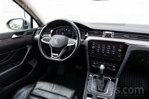 Grey Volkswagen Passat B8 2022 in Riga, with an engine capacity of 2.00 L and mileage of 158 thousand km for 22400 €, photo 11 on AUTOMOTO.COM.LV