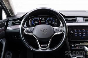 Grey Volkswagen Passat B8 2022 in Riga, with an engine capacity of 2.00 L and mileage of 158 thousand km for 22400 €, photo 27 on AUTOMOTO.COM.LV