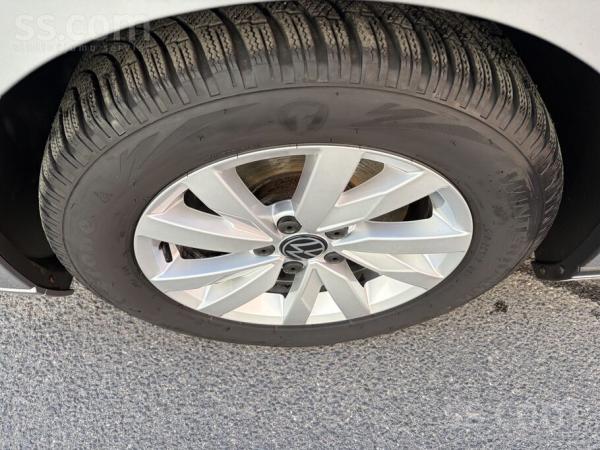 Grey Volkswagen Passat B8 2022 in Riga, with an engine capacity of 1.50 L and mileage of 134 thousand km for 16400 €, photo 10 on AUTOMOTO.COM.LV