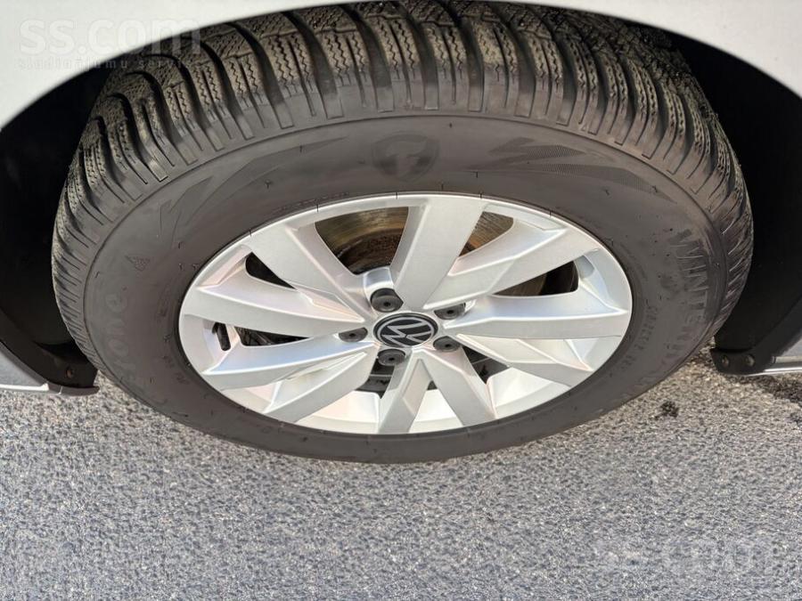 Pelēks Volkswagen Passat B8 2022 Rīga, ar dzinēja tilpumu 1.50 L un nobraukumu 134 tūkst. km par 16400 €, foto 11 vietnē AUTOMOTO.COM.LV