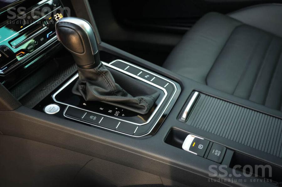 Pelēks Volkswagen Passat B8 2022 Tukums, ar dzinēja tilpumu 2.00 L un nobraukumu 191 tūkst. km par 16490 €, foto 23 vietnē AUTOMOTO.COM.LV