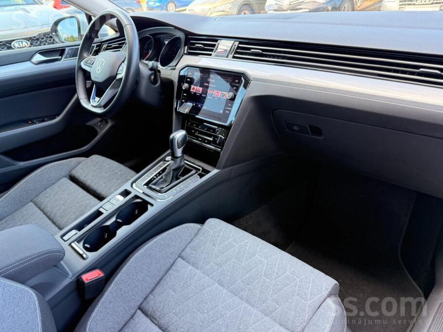 Pelēks Volkswagen Passat B8 2022 Rīga, ar dzinēja tilpumu 1.40 L un nobraukumu 156 tūkst. km par 17990 €, foto 10 vietnē AUTOMOTO.COM.LV