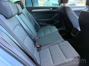 Pelēks Volkswagen Passat B8 2022 Rīga, ar dzinēja tilpumu 1.40 L un nobraukumu 156 tūkst. km par 17990 €, foto 27 vietnē AUTOMOTO.COM.LV
