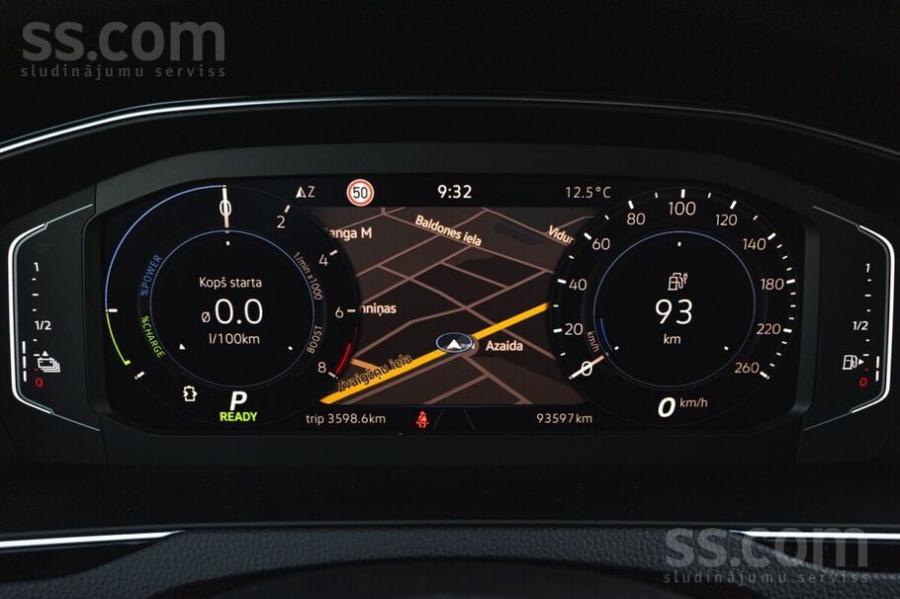 Pelēks Volkswagen Passat B8 2022 Ventspils, ar dzinēja tilpumu 1.40 L un nobraukumu 94 tūkst. km par 24900 €, foto 20 vietnē AUTOMOTO.COM.LV
