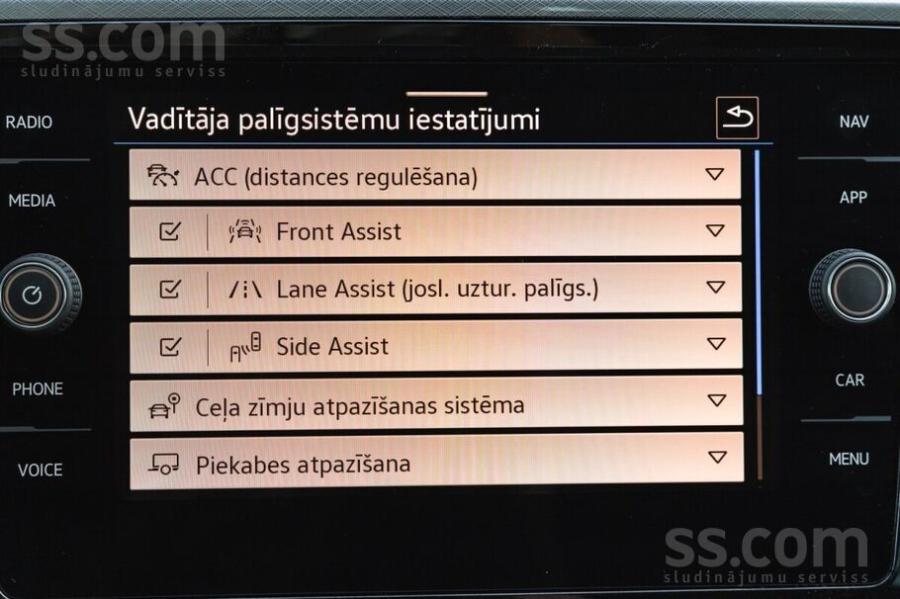 Pelēks Volkswagen Passat B8 2022 Ventspils, ar dzinēja tilpumu 1.40 L un nobraukumu 94 tūkst. km par 24900 €, foto 26 vietnē AUTOMOTO.COM.LV