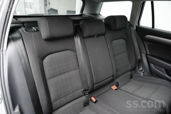 Volkswagen Passat B8 2022 in Riga on AUTOMOTO.COM.LV Grey Volkswagen Passat B8 2022 in Riga, with an engine capacity of 1.50 L and mileage of 112 thousand km for 17650 €, photo 8 on AUTOMOTO.COM.LV